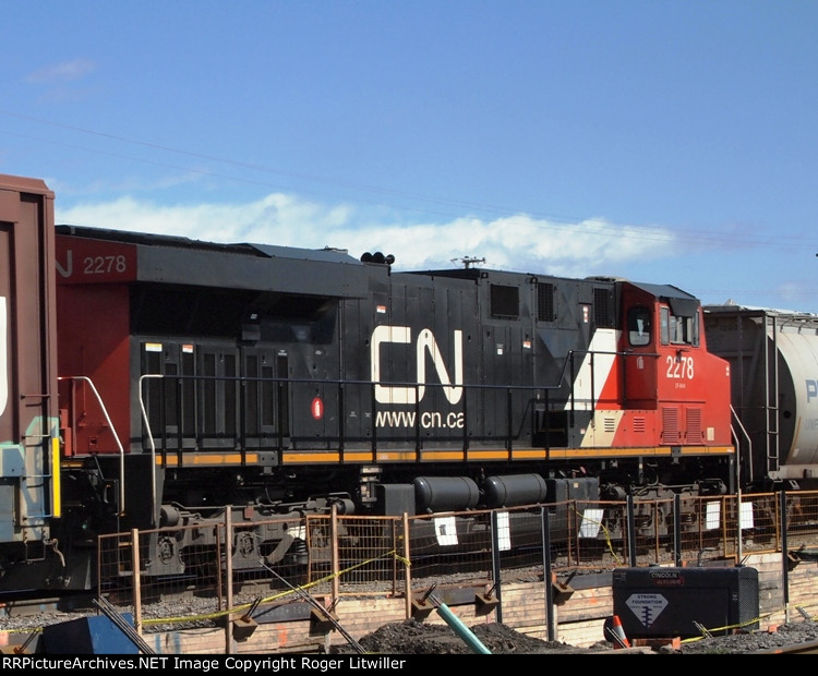 CN 2278